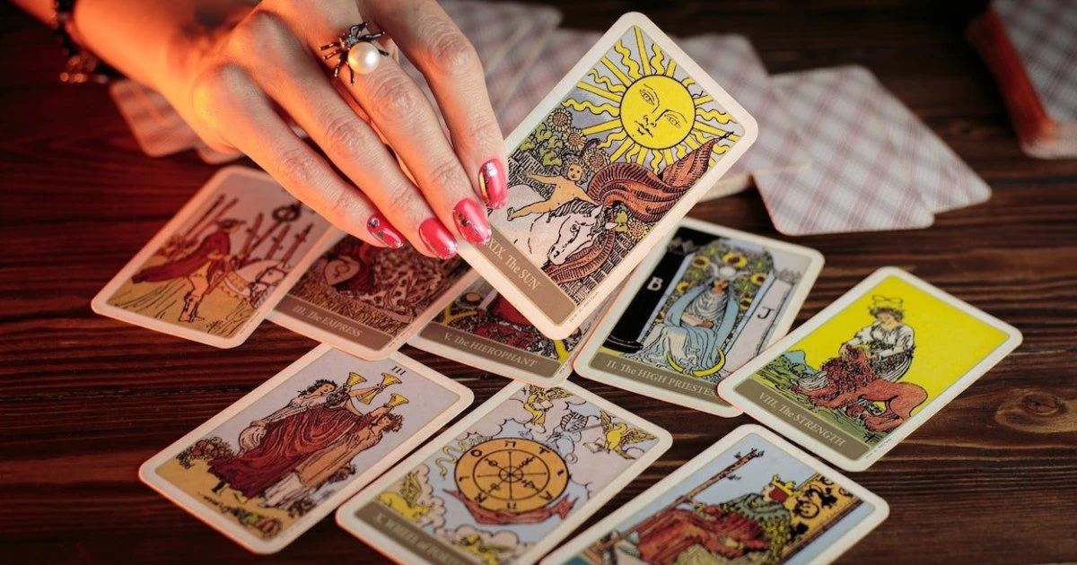 5 Best Tarot Cards And Decks You Should Consider Buying